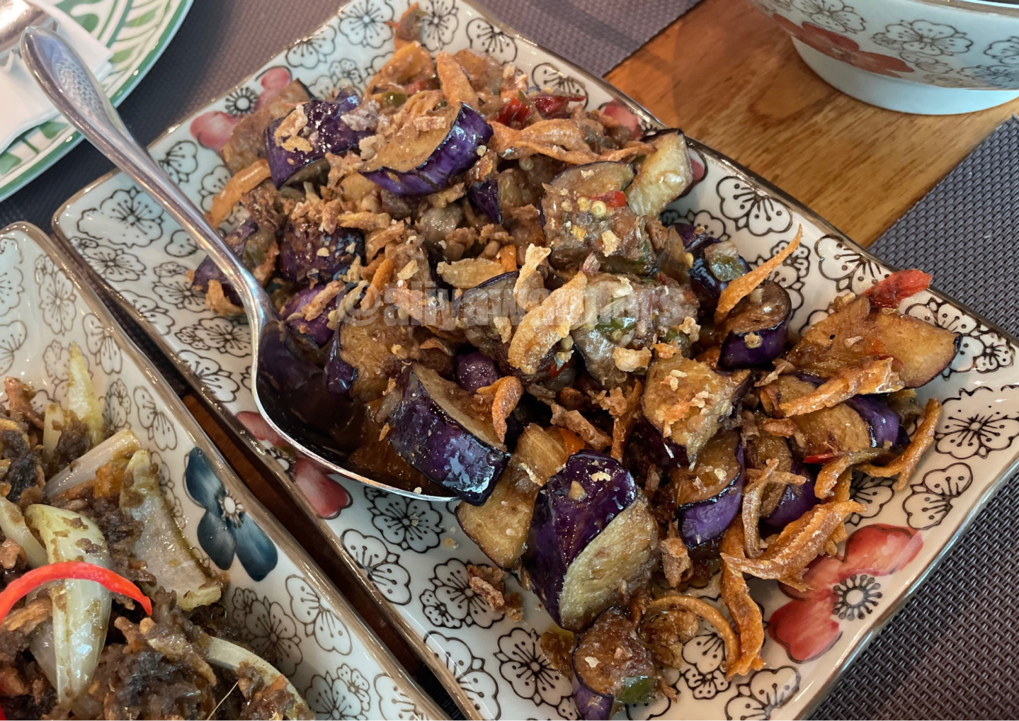 Peria Restaurant – Aliyawanders