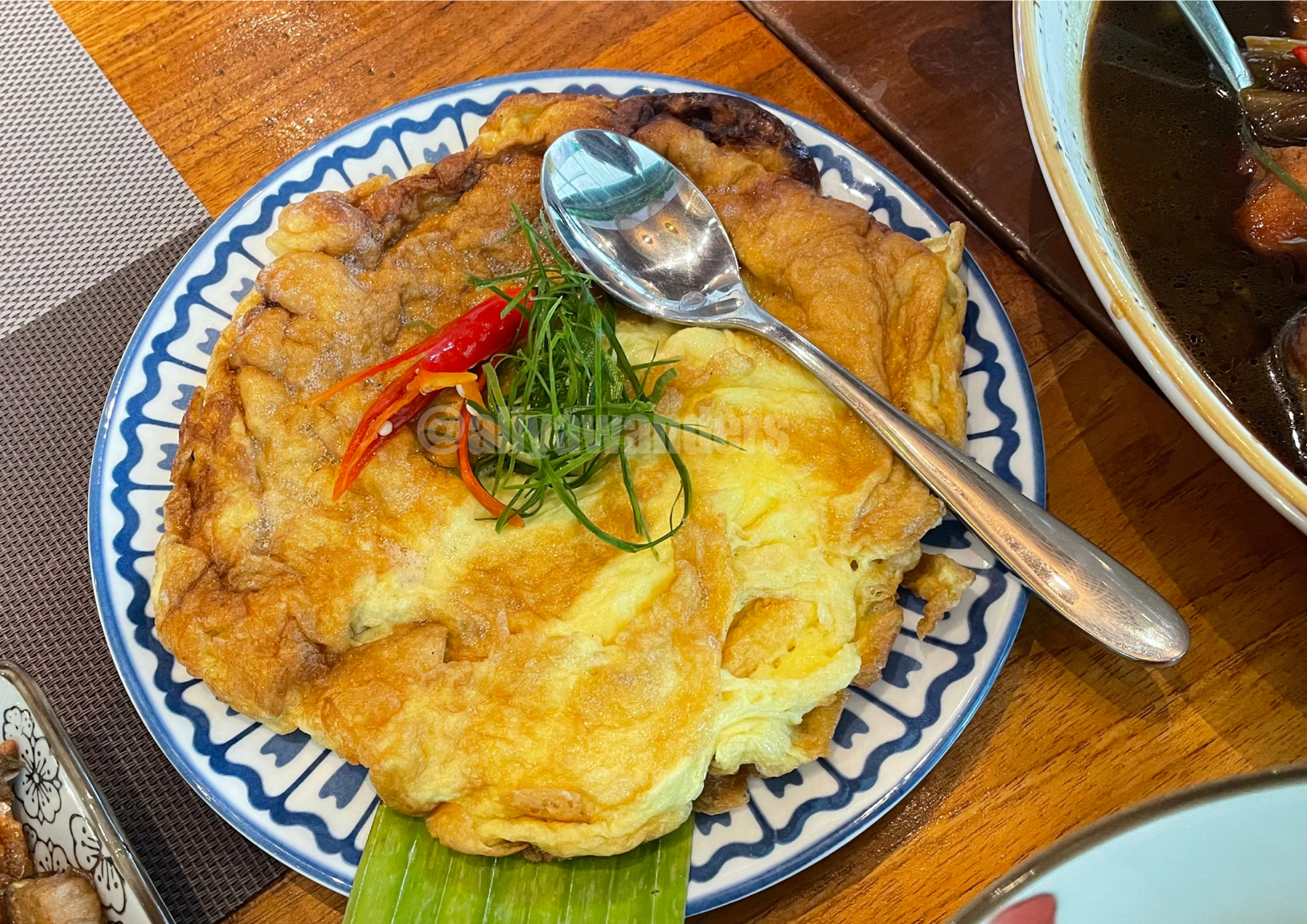 Peria Restaurant – Aliyawanders